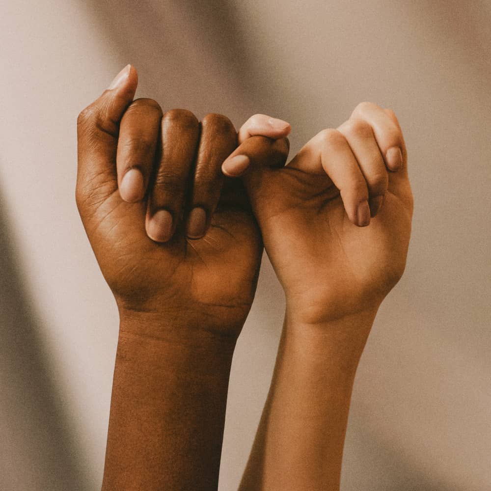 Qu'est-ce qu'une Bague de Promesse? • AGLAIA France